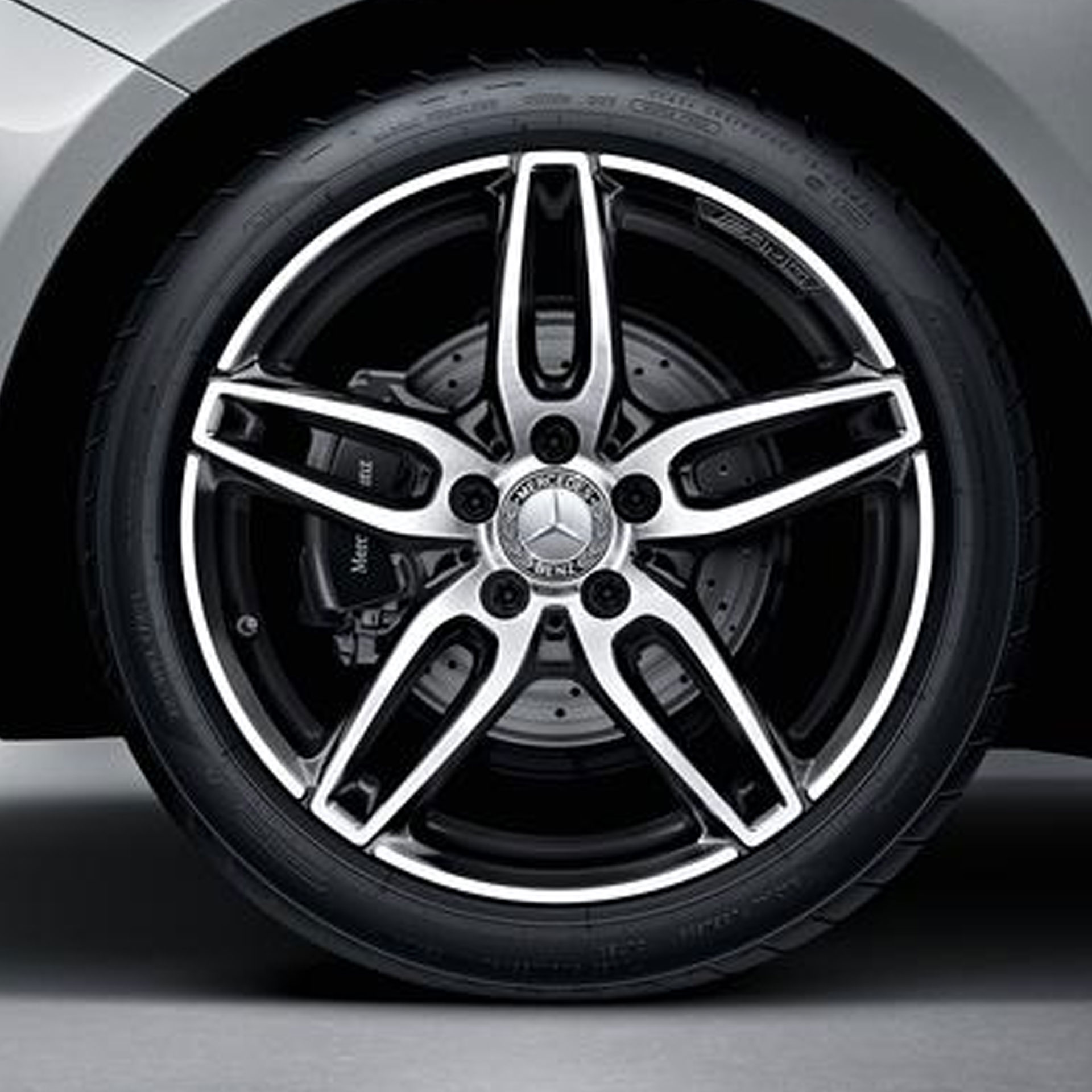 Mercedes-AMG 5-Doppelspeichen-Rad 18 Zoll Leichtmetallfelge ...